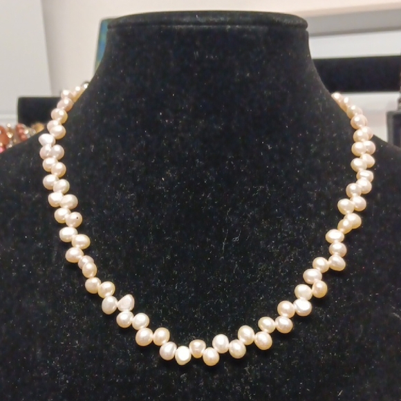 Shop Lc | Jewelry | Peach Fresh Water Pearl Bubble Necklace In 8k ...